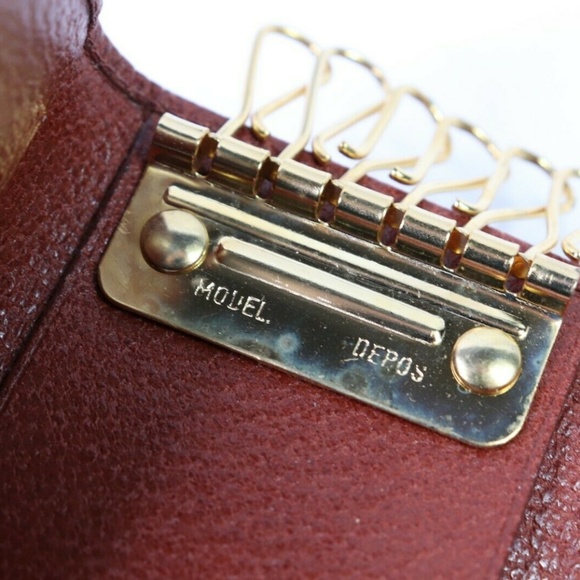 Gucci | Accessories | New Vintage Gucci Embossed Leather Key Holder ...